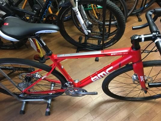 BMC*granfondo GF02 DISC Tiagra - スポーツサイクル専門店 BMC*granfondo GF02 DISC Tiagra - スポーツサイクル専門店