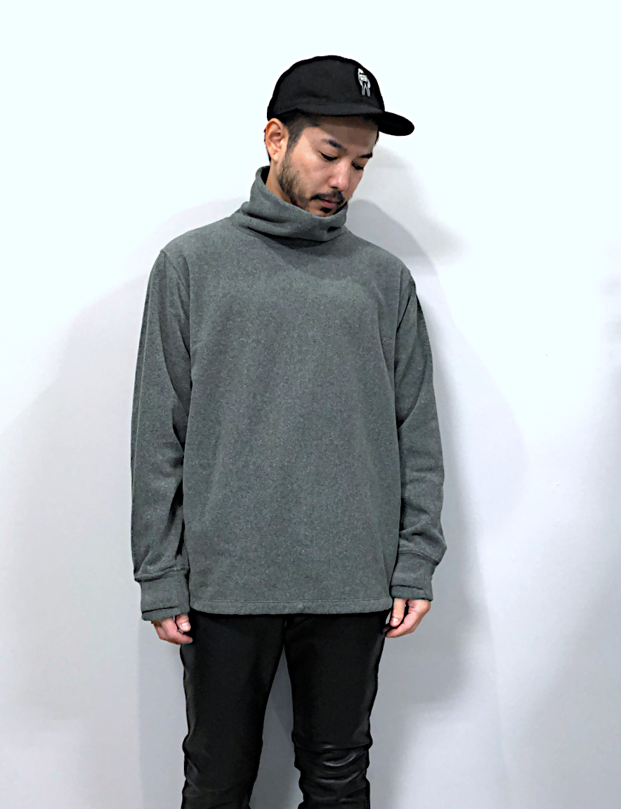 nonnative - DWELLER TURTLE NECK PULLOVER POLY FLEECE nonnative - DWELLER TURTLE NECK PULLOVER POLY FLEECE